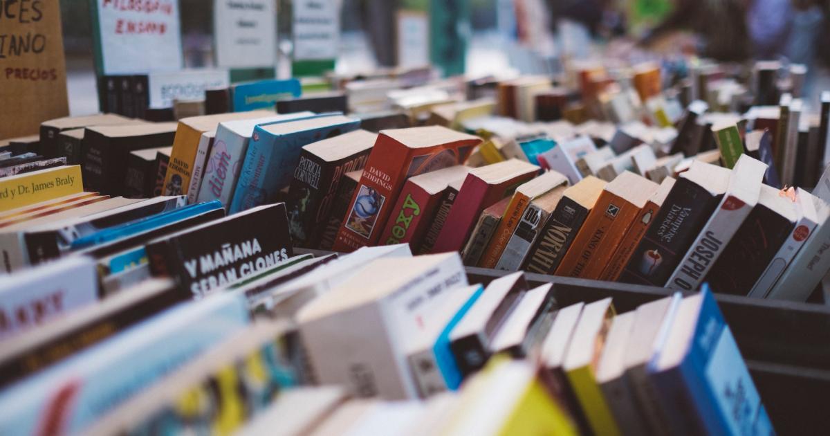 Βιβλία ΟΑΕΔ: Αυτά είναι τα βιβλιοπωλεία που δέχονται τα voucher (λίστα ...