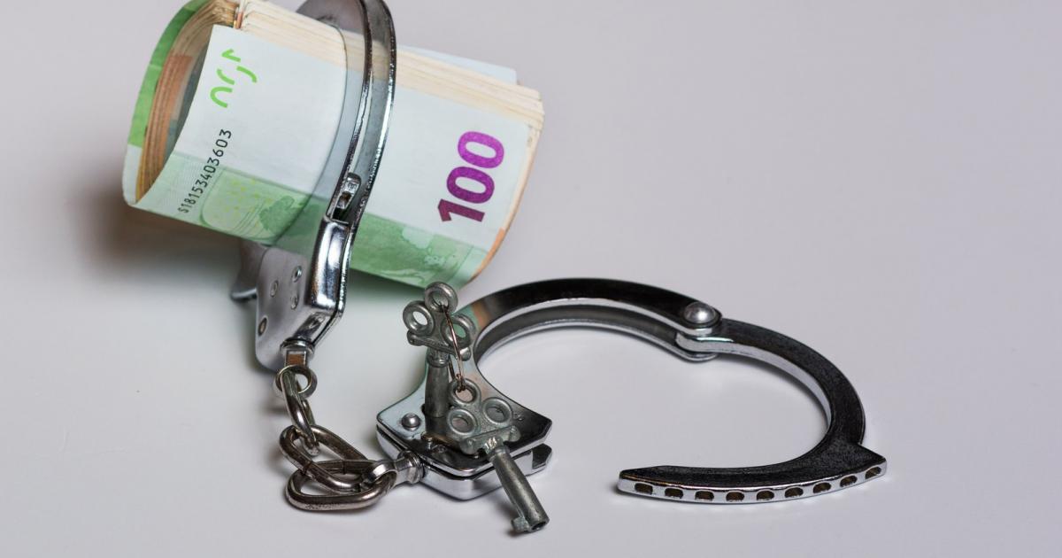 ΑΑΔΕ: «Φλέβα» φοροδιαφυγής χτύπησε σε ενεχυροδανειστήριο της Αθήνας ...