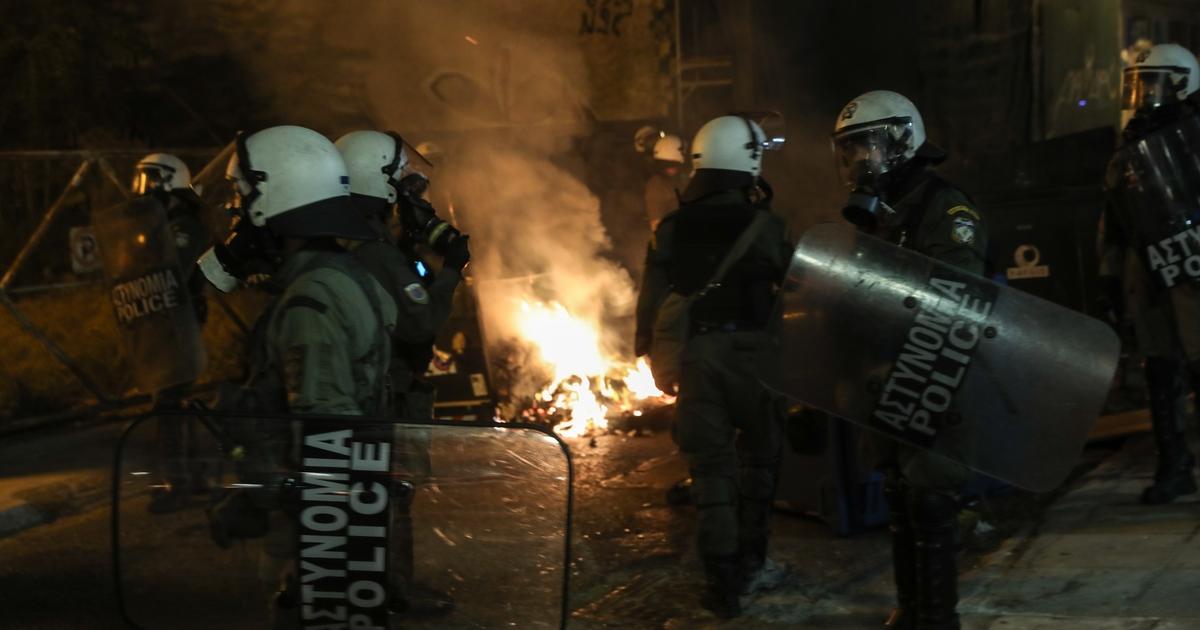 Επιθέσεις με μολότοφ στα Εξάρχεια σε αστυνομικούς - Τρεις συλλήψεις | Proson