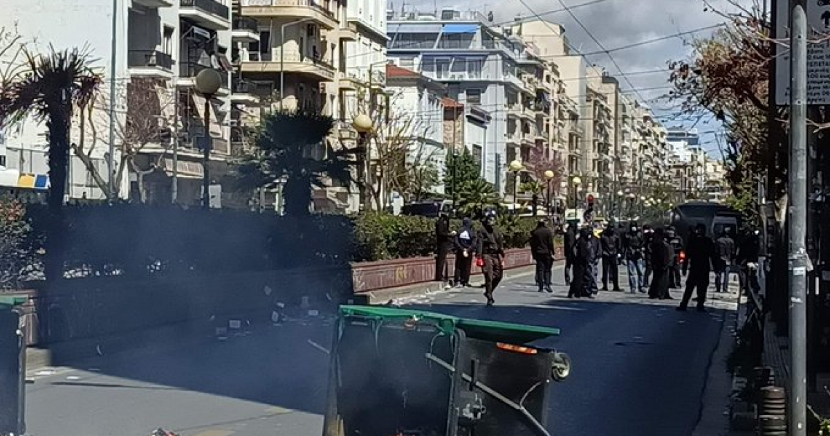 ΑΣΟΕΕ: Αστυνομικός πυροβόλησε στον αέρα | Proson
