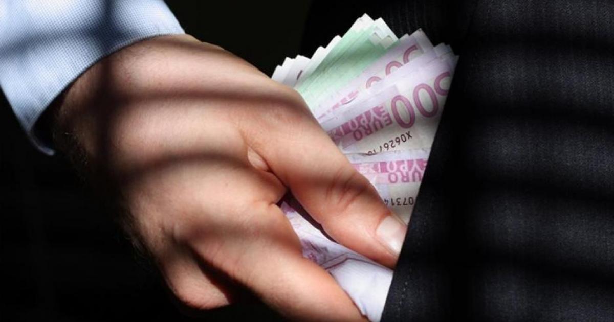 Στο τζόγο «επένδυσε» νεαρός που έκλεψε 35.000€ από γειτόνισσα (βίντεο) | Proson