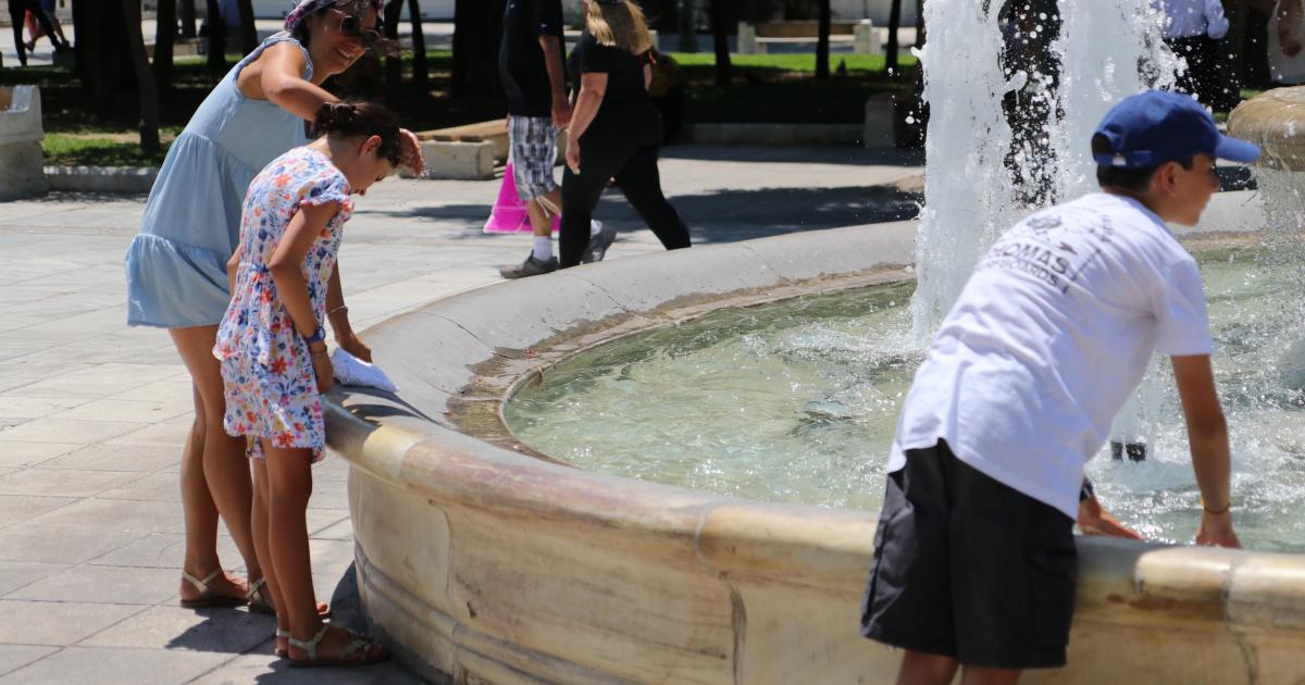 Καύσωνας προ των πυλών: Πότε θα δείξει έως 43 βαθμούς το θερμόμετρο | Proson