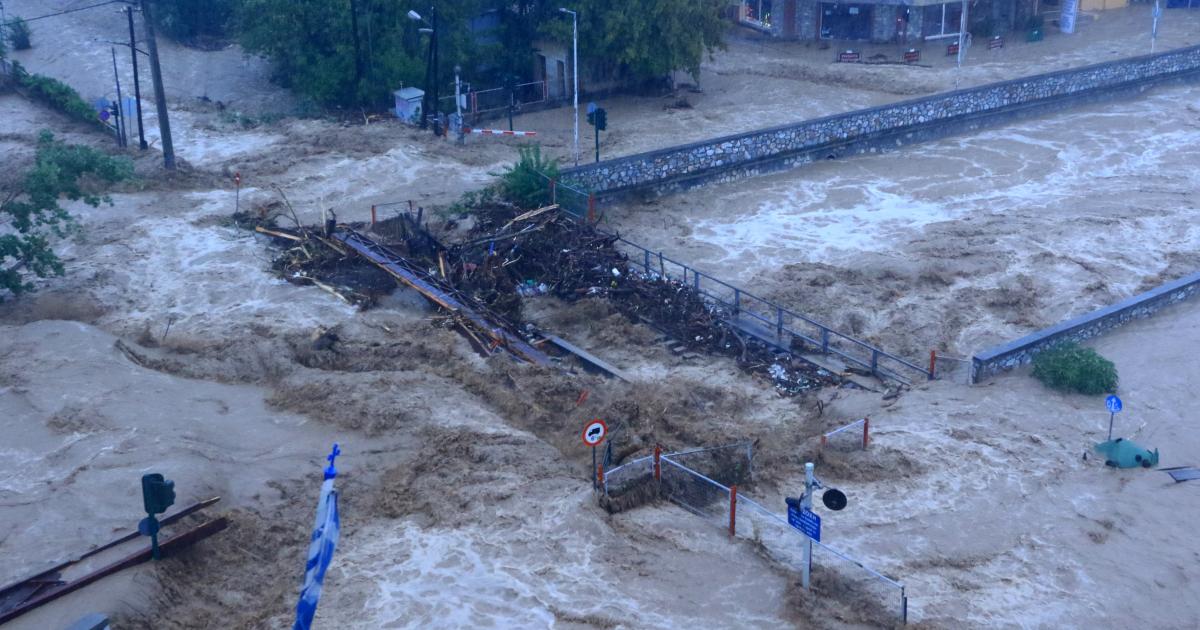 Πλημμύρες: Χωρίς νερό για δωδέκατη μέρα ο Βόλος | Proson