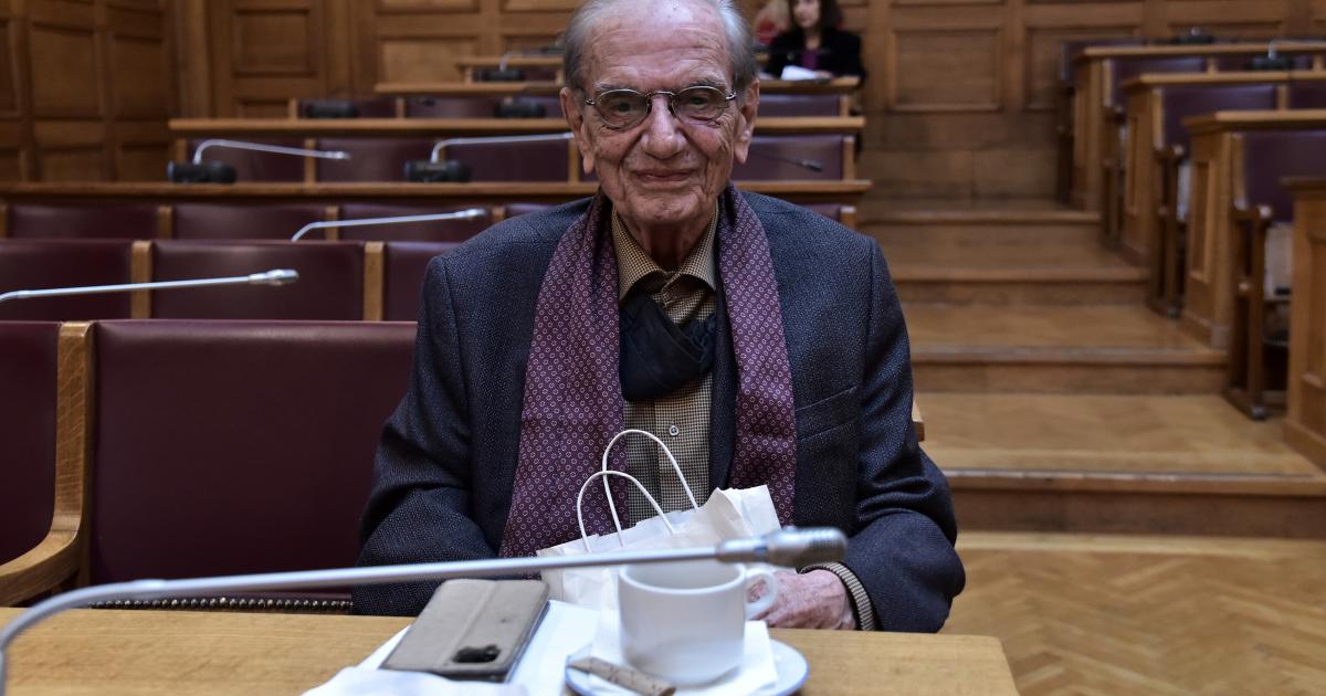 Πέθανε ο σπουδαίος συγγραφέας Βασίλης Βασιλικός | Proson
