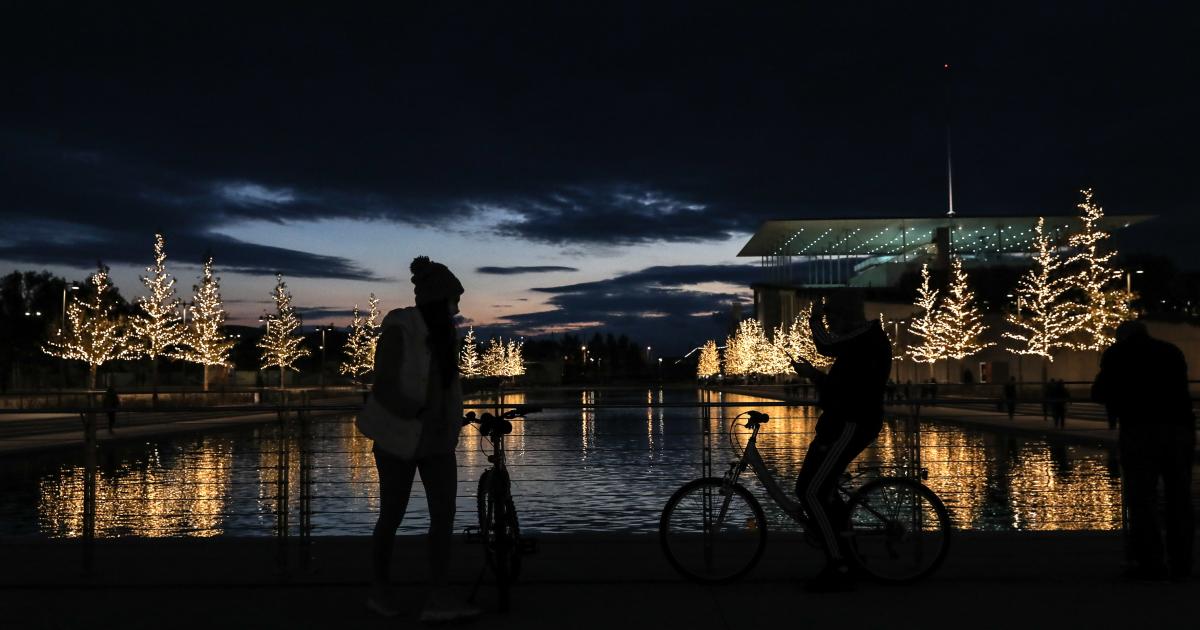 Ίδρυμα Σταύρος Νιάρχος: Ανάβει το χριστουγεννιάτικο δέντρο και ανοίγει το παγοδρόμιο | Proson
