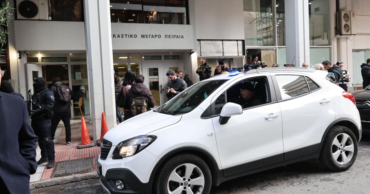 Ρέντη: Απειλητικό μήνυμα δέχτηκε η μητέρα του 18χρονου | Proson