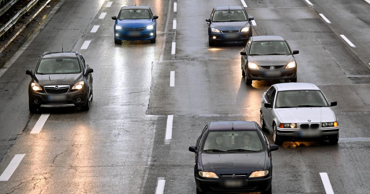 Τέλη κυκλοφορίας 2024: Μέχρι πότε οι πληρωμές - Τα ποσά και τα πρόστιμα | Proson