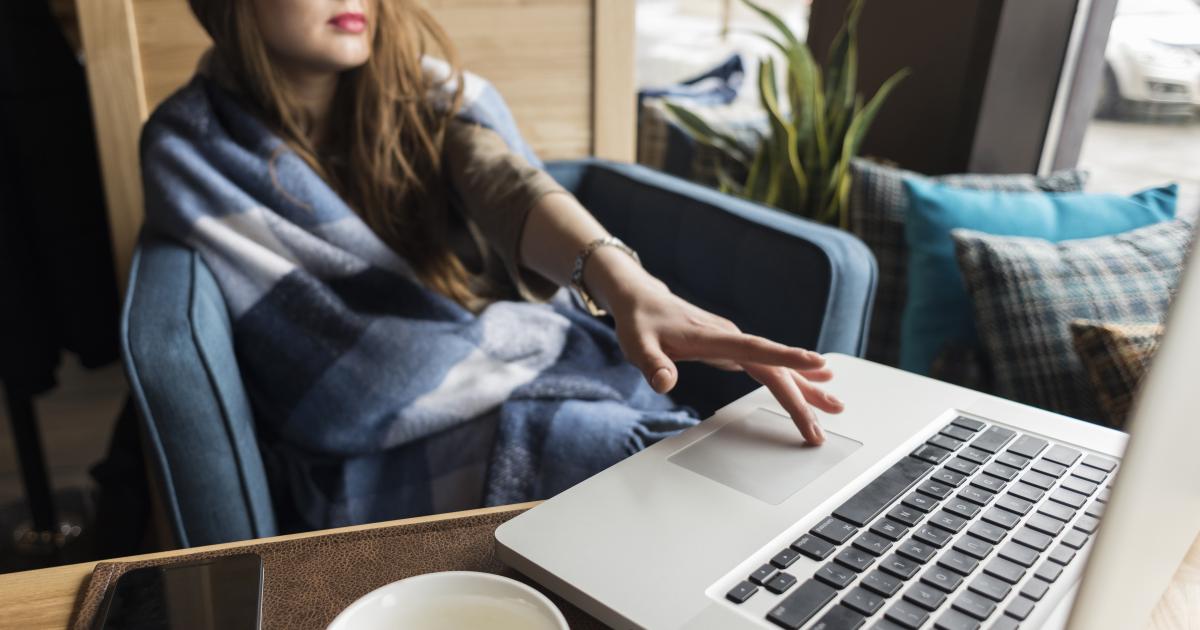 Τηλεργασία: Τρεις ειδικότητες που «υπόσχονται» εξαψήφιο μισθό | Proson