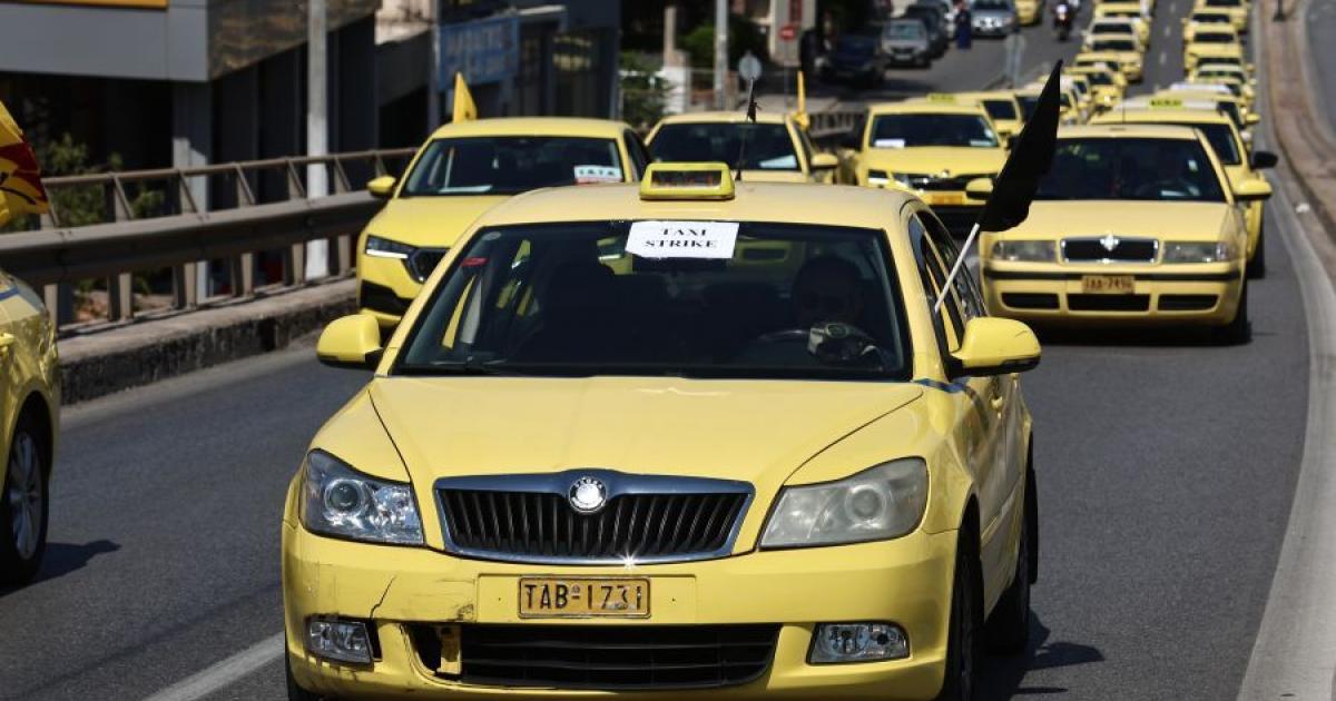 Τοποθέτηση αυτοκόλλητου σήματος κατοχής POS: Στο ΣτΕ κατέφυγαν οι οδηγοί ταξί | Proson