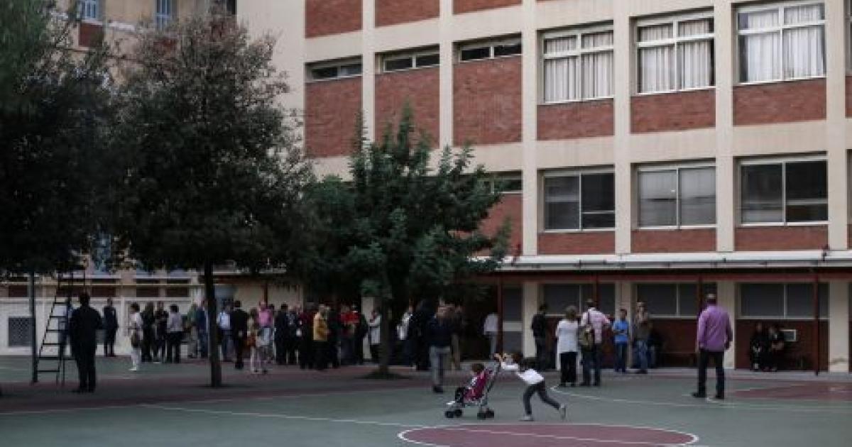 Ρόδος: Έπεσε τμήμα οροφής στο 2ο ΕΠΑΛ (φωτογραφία) | Proson