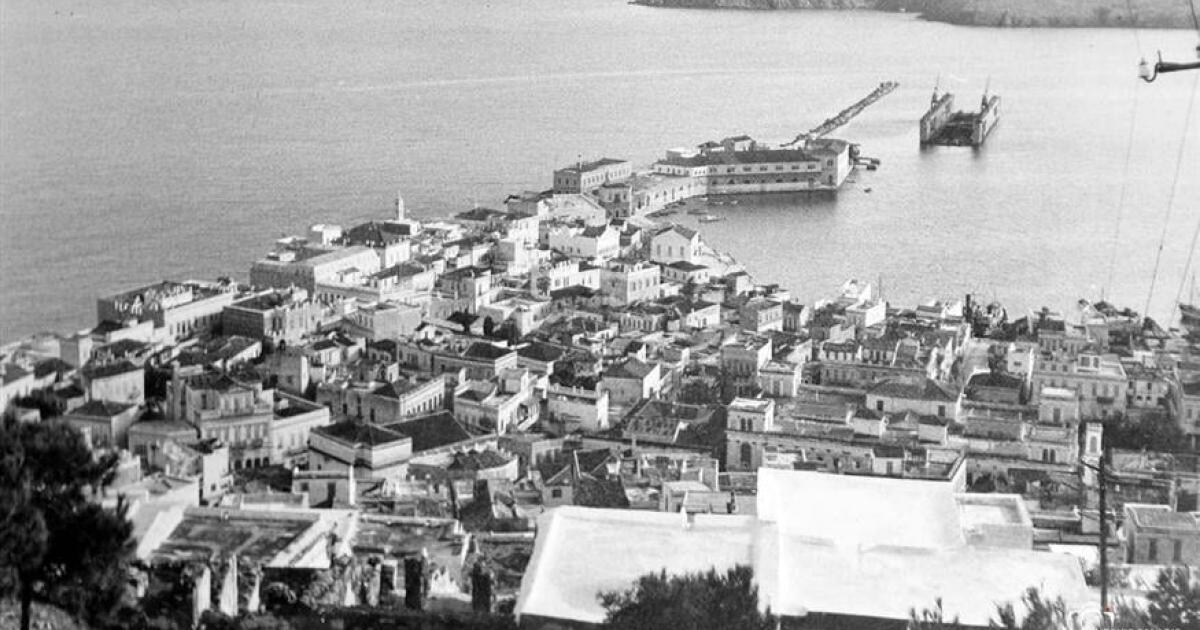 Ανέκδοτες φωτογραφίες και μαρτυρίες όταν το τσουνάμι χτύπησε την Σύρο ...