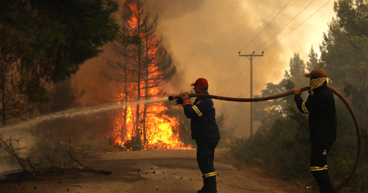 Εύβοια: Σε εξέλιξη η φωτιά στους Καλλιανούς Καρύστου - Ήχησε το 112 | Proson