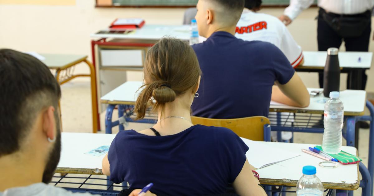 Πανελλαδικές εξετάσεις 2025: Μπορείτε να λύσετε τα περσινά θέματα; | Proson