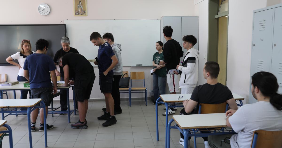 Πανελλαδικές 2025: Οι απαντήσεις στα Μαθηματικά (Άλγεβρα) | Proson