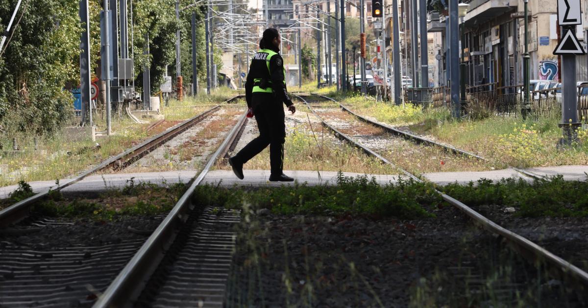 Προαστιακός: Συνελήφθη 46χρονος - Έβγαλε μαχαίρι και απείλησε 29χρονη | Proson