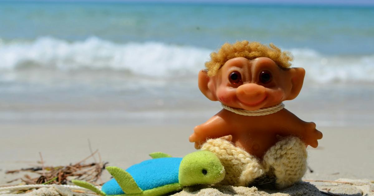 Πώς λέγεται στα ελληνικά η λέξη «troll»; | Proson